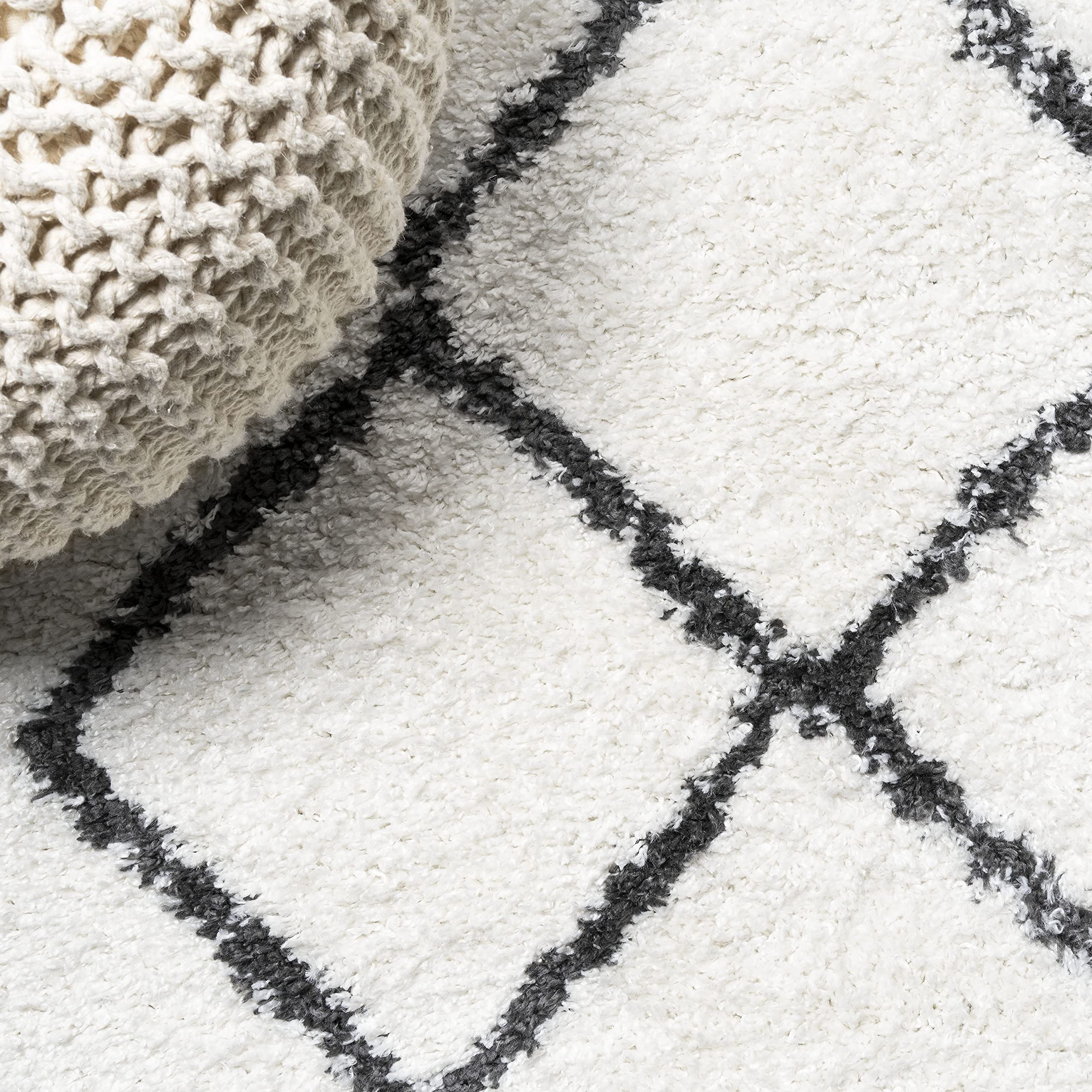 JONATHAN Y MOH410A-5 Cami Moroccan Style Diamond Shag Indoor Area-Rug Bohemian Contemporary Geometric Easy-Cleaning Bedroom Kitchen Living Room Non Shedding, 5 X 8, White/Black
