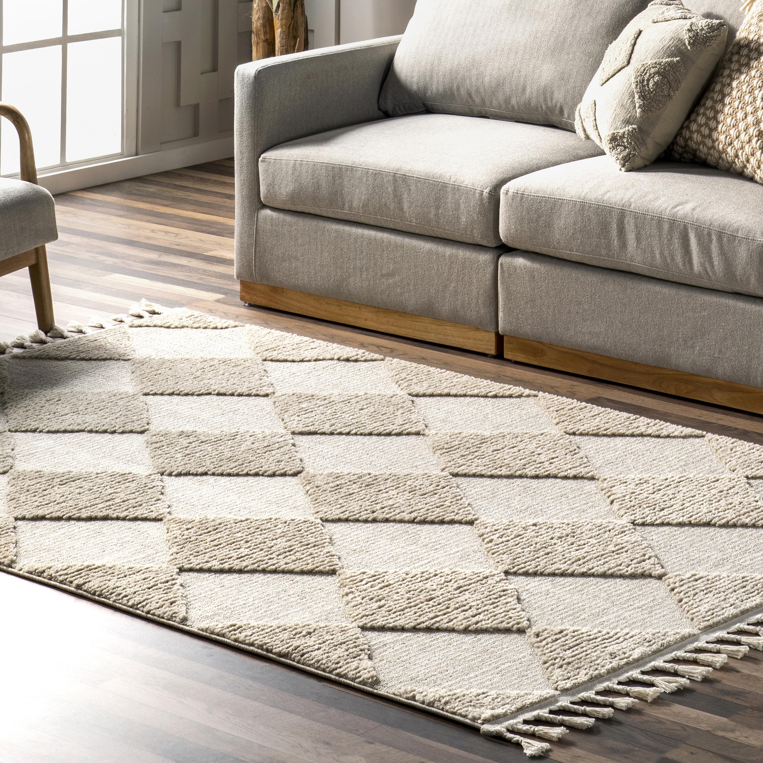 nuLOOM Marissa Trellis 7x9 Area Rug for Living Room Bedroom Dining Room Kitchen, Beige/Ivory