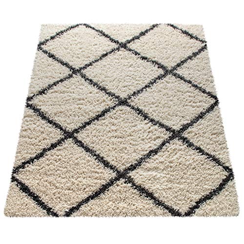 Boho Shag Rug in Cream with Modern Diamond Pattern, Scandinavian Design, Size:6'7" x 9'2"