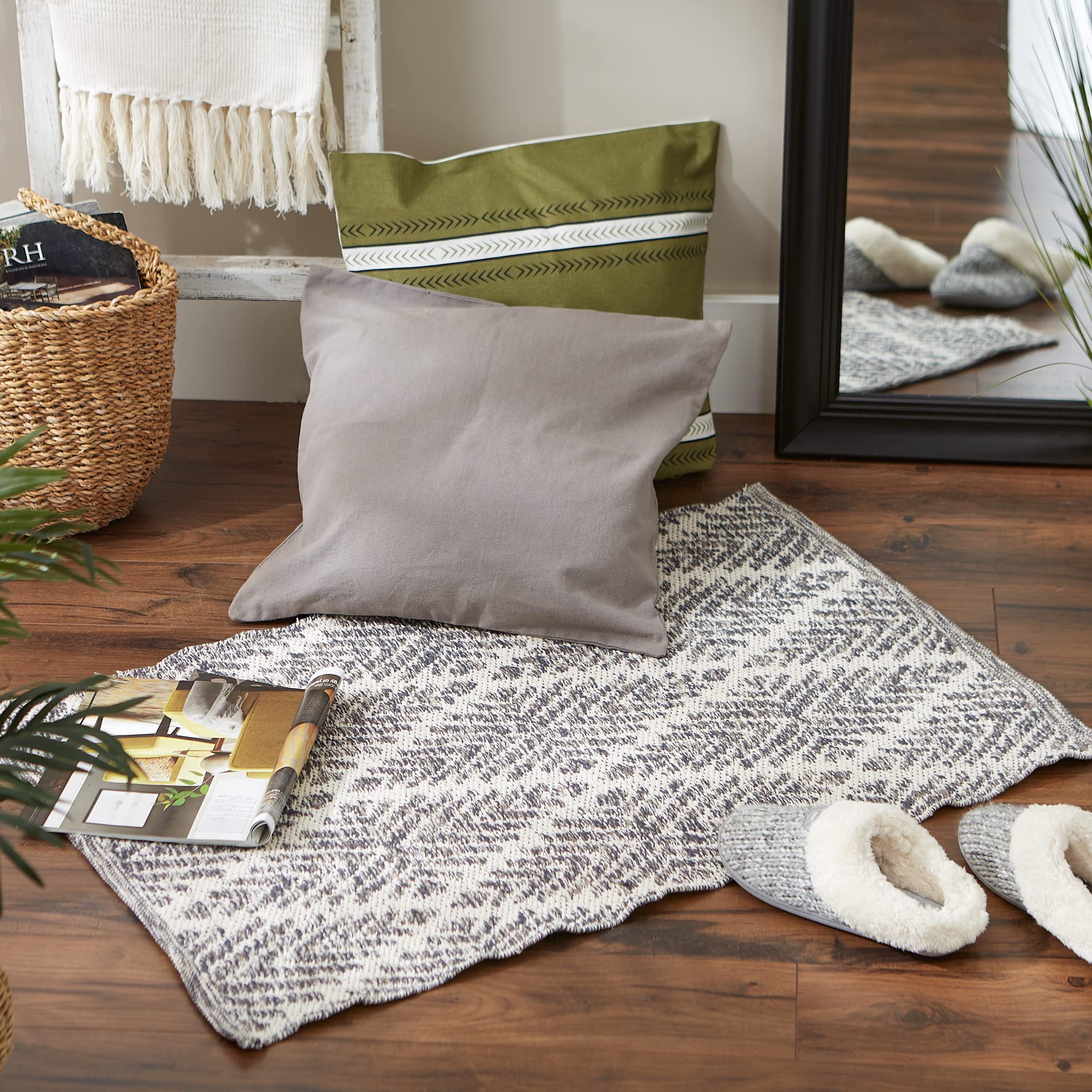 DII Woven Rugs Collection Hand-Loomed, 2x3', Gray Diamond