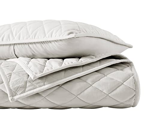 Vera Wang - King Quilt Set, Luxurious Velvet Bedding with Matching Shams, Lightweight Home Decor (Diamond Velvet Natural Ivory, King)