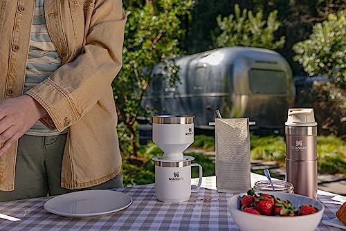 Stanley Transit Trigger-Action Travel Mug 16oz Rose Quartz Glow