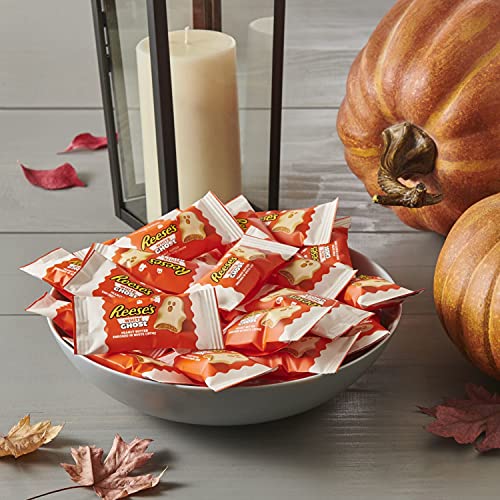 REESE'S White Creme Peanut Butter Snack Size Ghosts Candy, Halloween, 10.2 oz, Bag