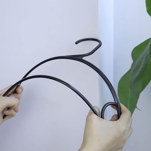 GoodtoU Plastic Hangers 60 Pack, Plastic Hangers, Black Plastic Hangers, Plastic Clothes Hangers, Durable Plastic Hangers, Black