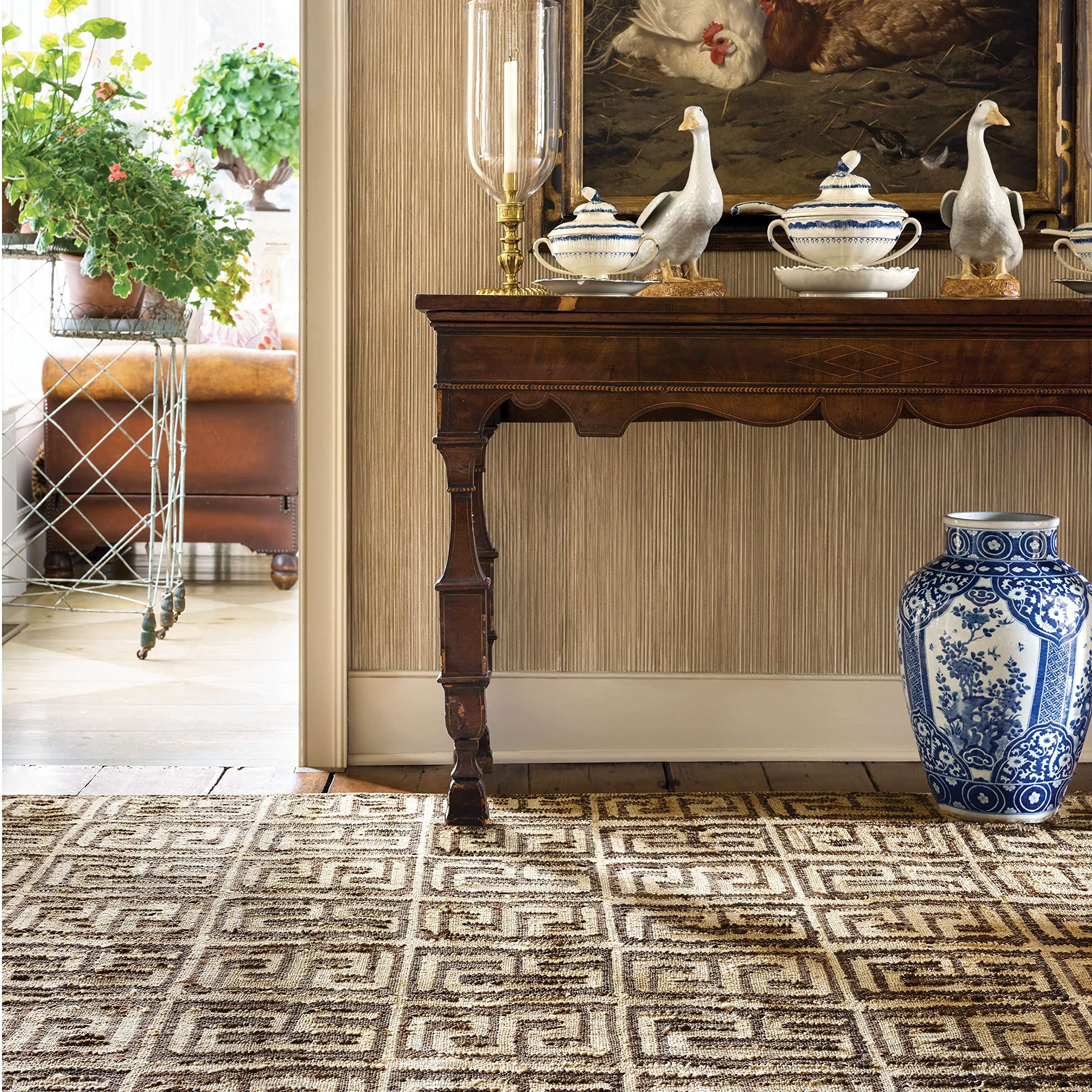 Dash and Albert Auricula Handwoven Jute Rug, 8 X 10 Feet, Black/Neutral Geometric Pattern