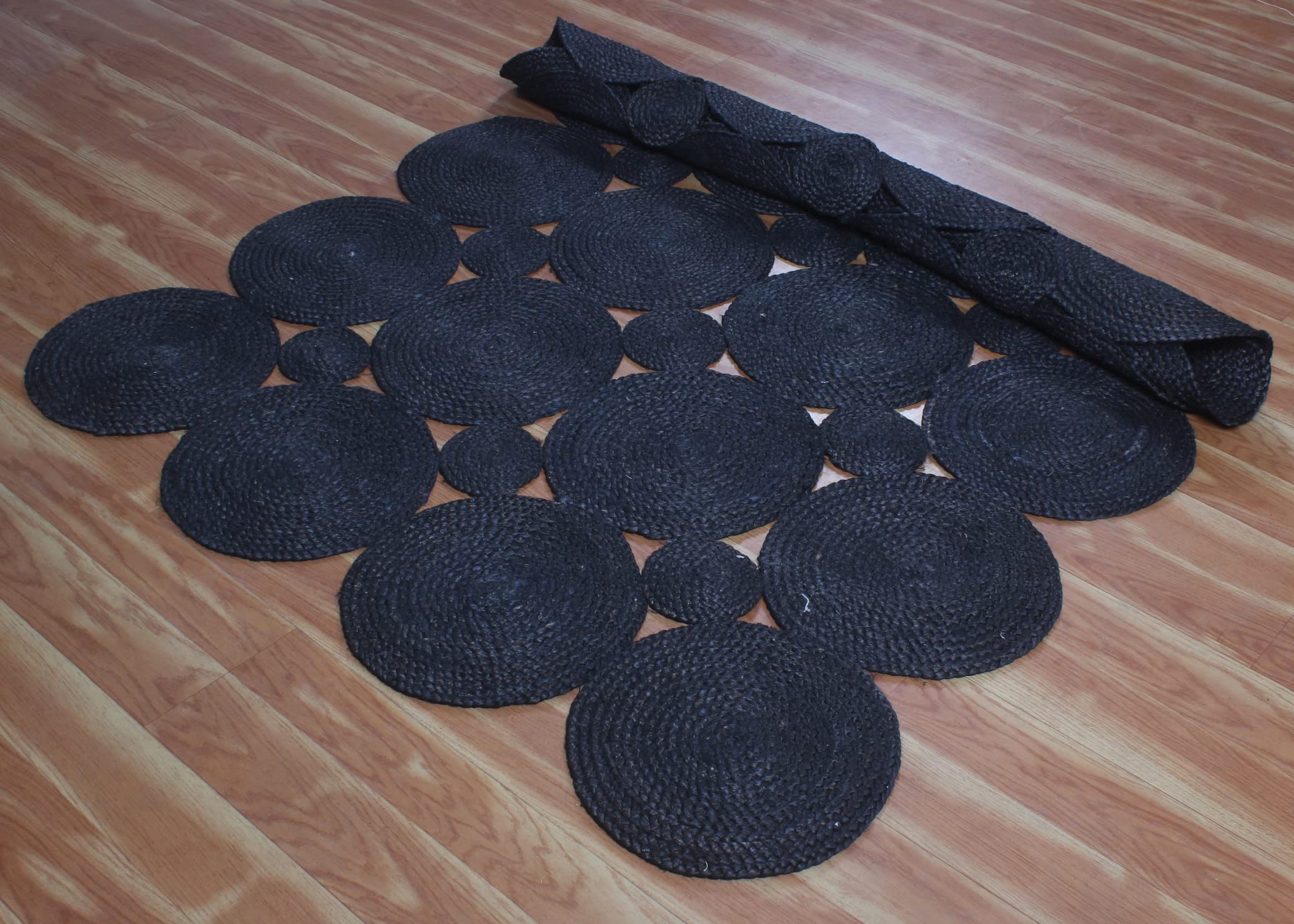 Braided Scalloped Area Rug, Natural Jute Kilim Rugs - 10x8 Ft Medium Flatweave Woven Carpet Dhurrie for Indoor Use Like Living Room Kitchen Entryway Dining Room Bedroom (Black)