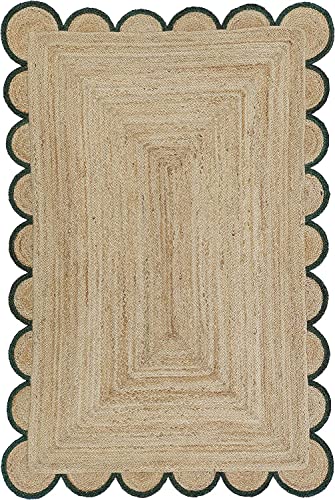 THE PIKKU INTERNATIONAL - Handmade Jute Rug Beige with Scallop Green Border Rectangle Hand Woven Farmhouse Jute Area Rug (7 x 11 ft)