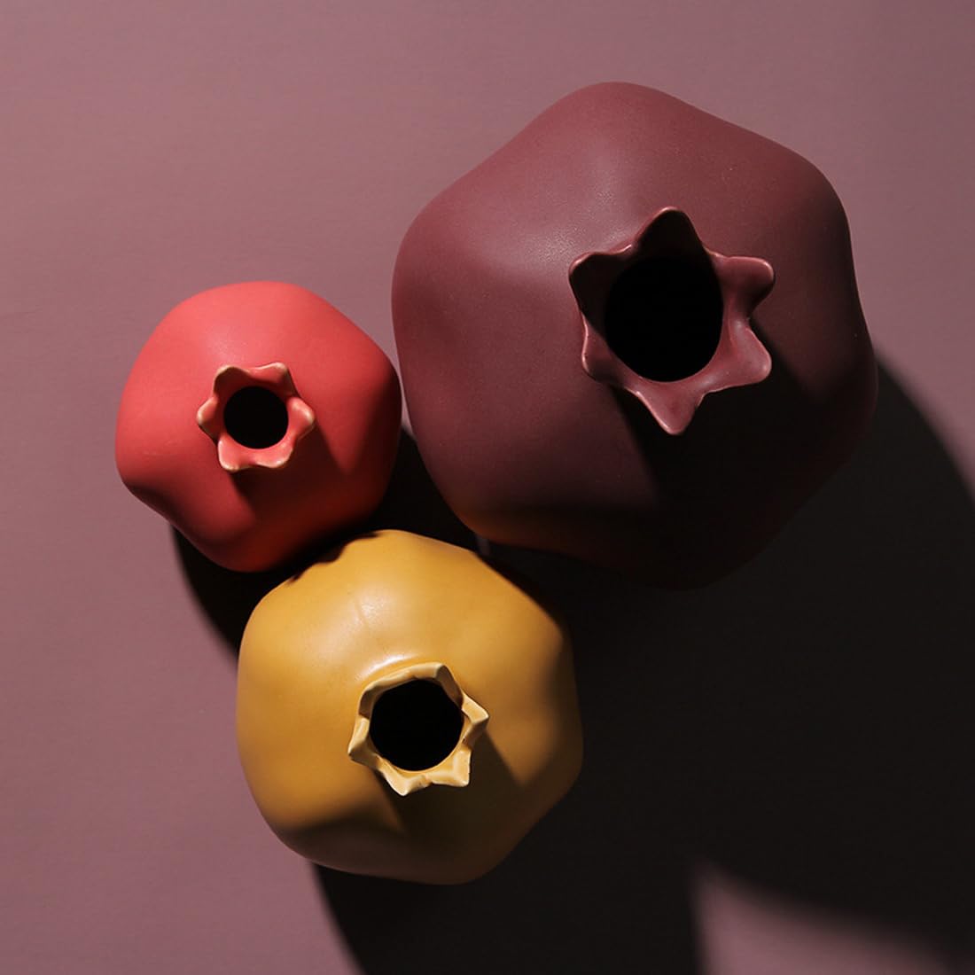 Woration Ceramic Vase Brown Pomegranate Shape Creative Flower Vase Home Decor Flower Arrangement Ornaments for Fireplace Bedroom Livingroom Office Desk Table
