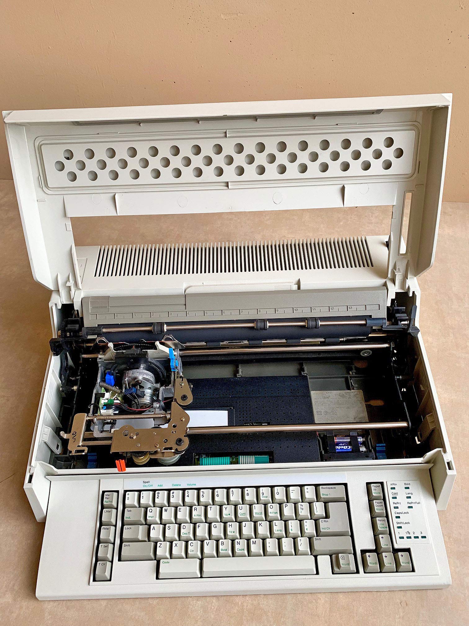 IBM Lexmark Wheelwriter 10 Typewriter - Wide Carriage (Certified Refurbished)