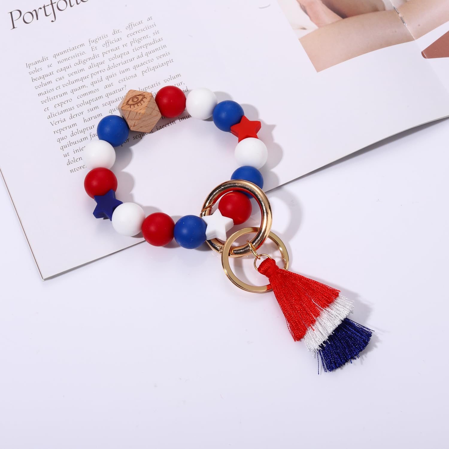 boderier 4th of July Star Silicone Bracelet Keychain Wristlet Bangle Keyring Patriotic American Flag Portable House Car Keys Ring Holder W/Tassel (Star Red White Blue)