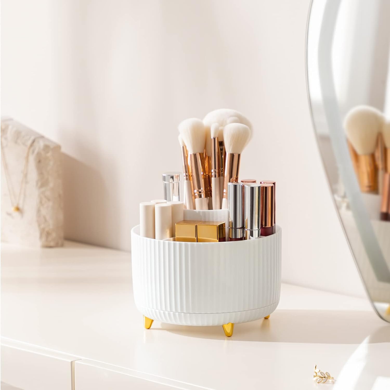 Famyards Makeup Brush Holder, 360° Rotating Makeup Brush Organizer, 5 Slot Large Capacity Cosmetic Brushes Storage Countertop for Vanity, White