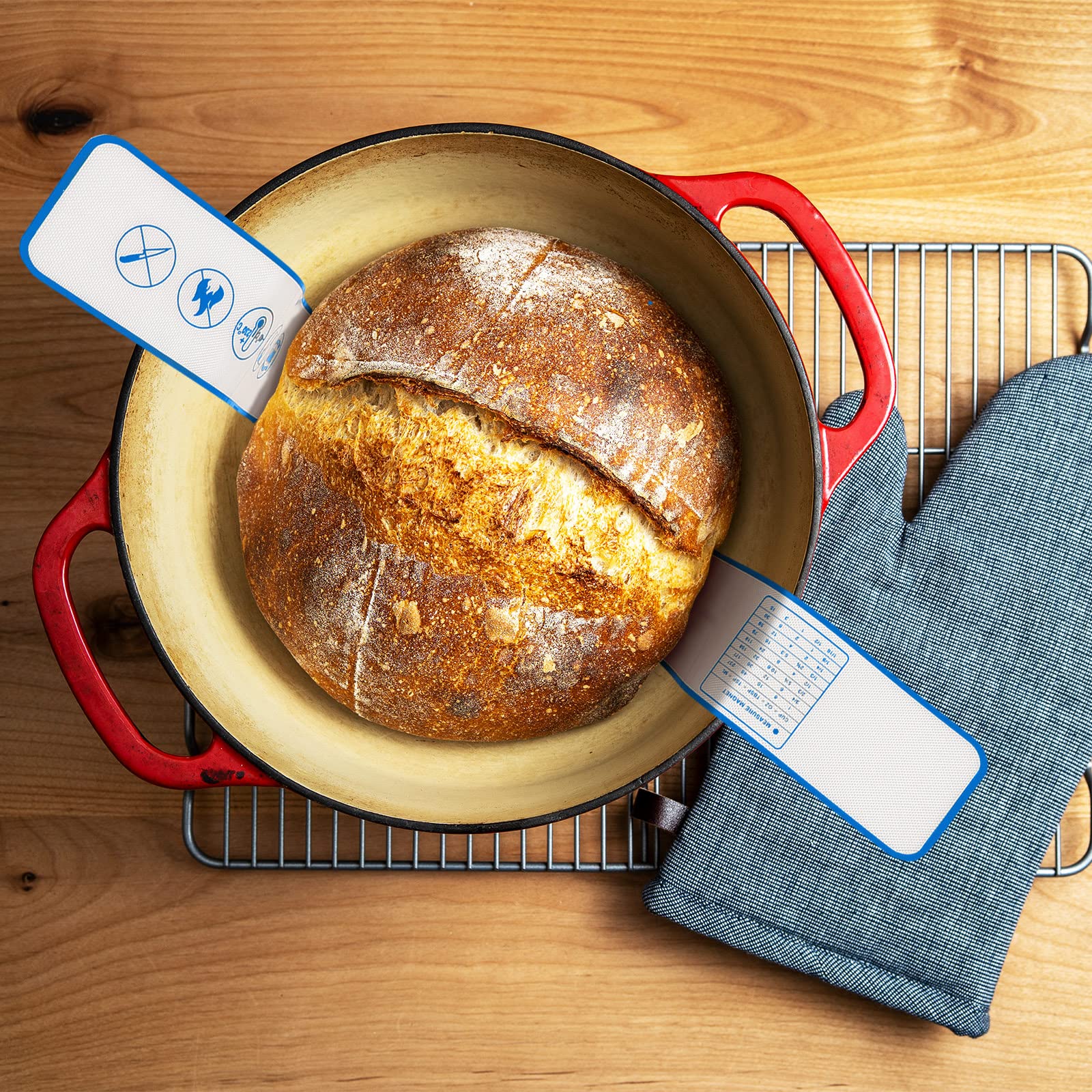 Patelai 2 Pieces Silicone Baking Mat for Dutch Oven Bread Non-stick Mat with Long Handle 8.3 Inch Reusable Silicone Baking Sheets Heat Resistant Bread Pad for Dough Pastry(Blue)