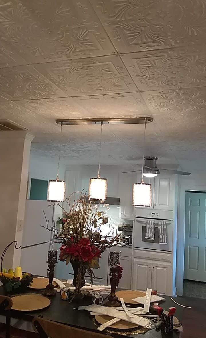 A La Maison Ceilings R14 Victorian Foam Glue-up Ceiling Tile (256 sq. ft./Case), Pack of 96, Plain White