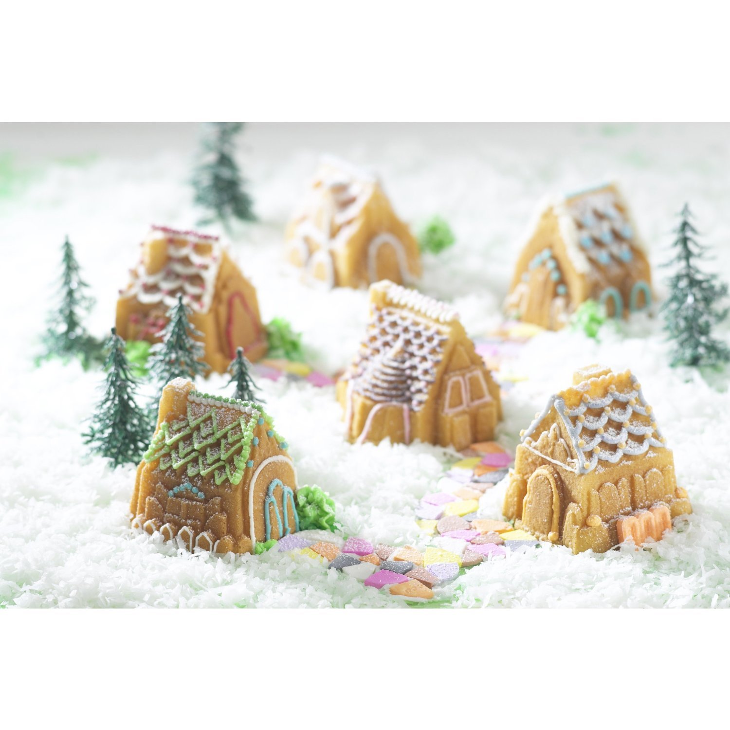 Nordic Ware Cozy Village Gingerbread House, 6 Cups, Silver