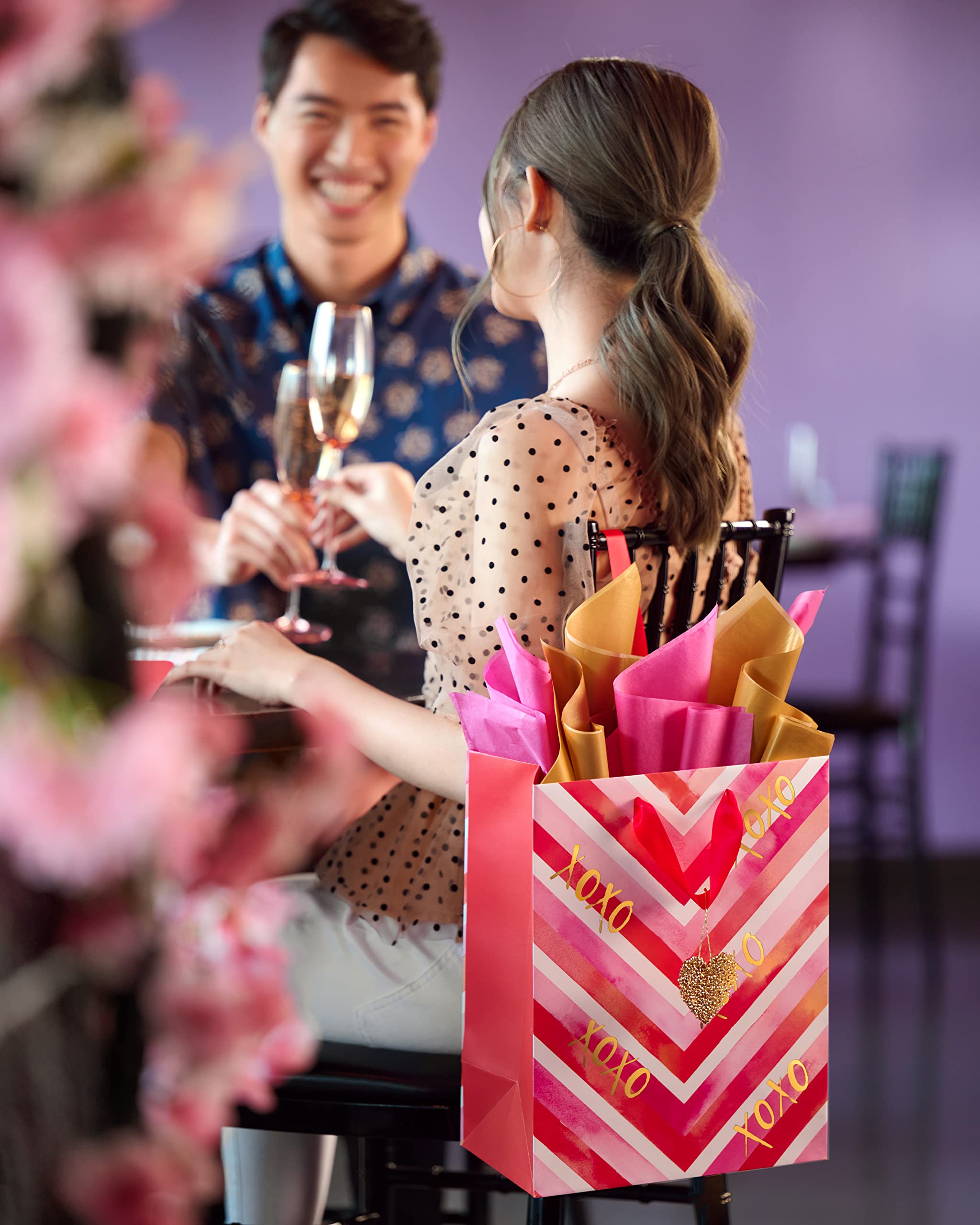 Papyrus Valentine's Day Tissue Paper, Pink and Gold (8 Sheets)