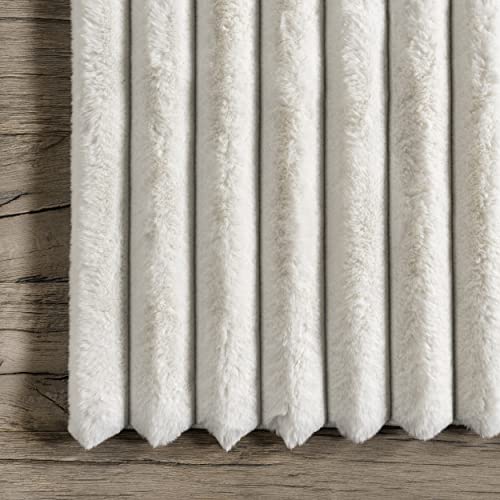nuLOOM Kai Stripe Faux Rabbit Machine Washable Area Rug, 3' 9" x 6', White