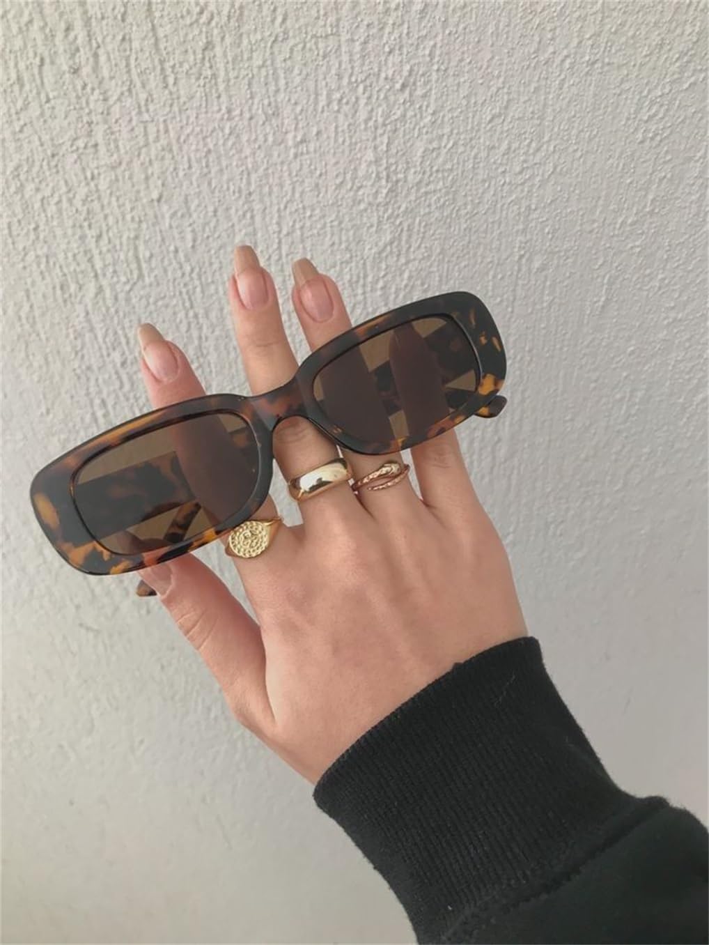 ADE WU Rectangle Sunglasses for Women Men Retro 90s Sunglasses Womens Trendy Rectangular Sun Glasses Y2K Unisex Stylish 2025