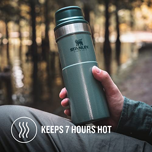 Stanley Trigger Action Travel Mug 0.47L Polar White β Keeps Hot for 7 Hours - BPA-free Stainless Steel Thermos Travel Mug for Hot Drinks - Leakproof Reusable Coffee Cups
