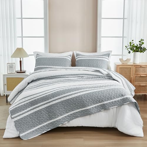 Andency California King Quilt Set Grey White (112x104 Inch), 3 Pieces (1 Cal King Patchwork Striped Printed Quilt and 2 Pillowcases), Soft Lightweight Reversible Microfiber Bedspread Coverlet Bedding