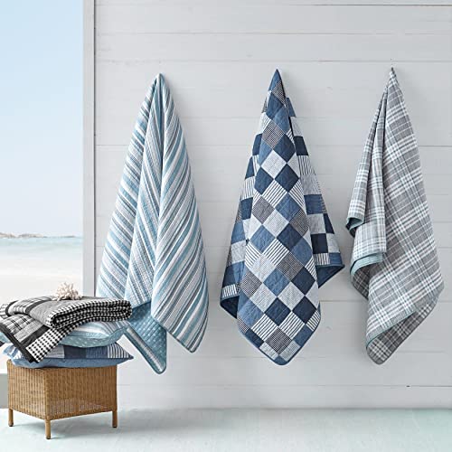 Nautica Quilt Set All Season Cotton Bedding with Matching Sham, Lightweight & Reversible, Queen, Jettison Grey/Blue/White