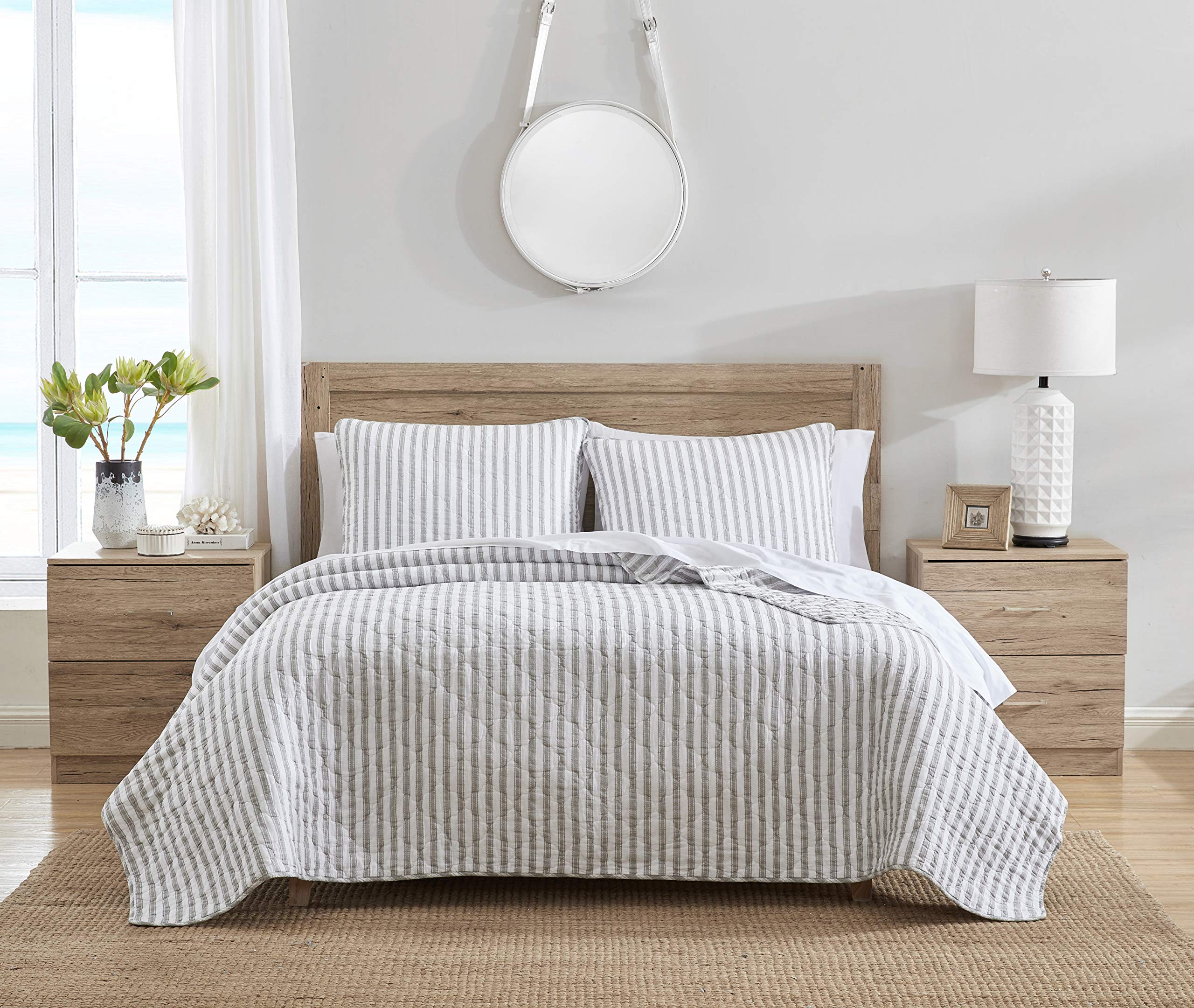 Stone Cottage - Full/Queen Quilt Set, Reversible Cotton Bedding with Matching Shams, Lightweight Home Decor (Willow Way Grey, Full/Queen)