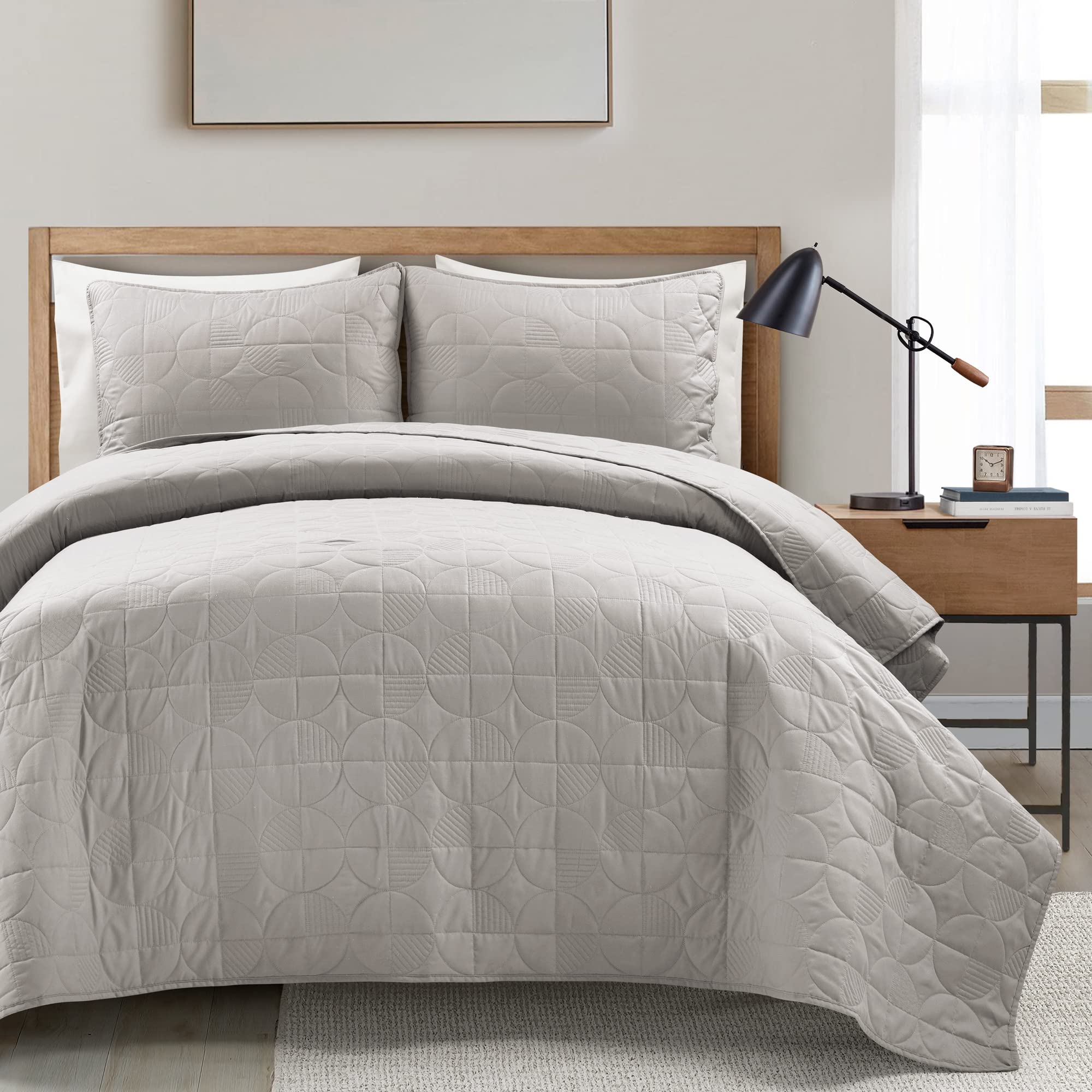 Lush Decor Mid Century Circle Reversible Oversized Cotton 3 Piece Quilt Set, Full/Queen, Gray