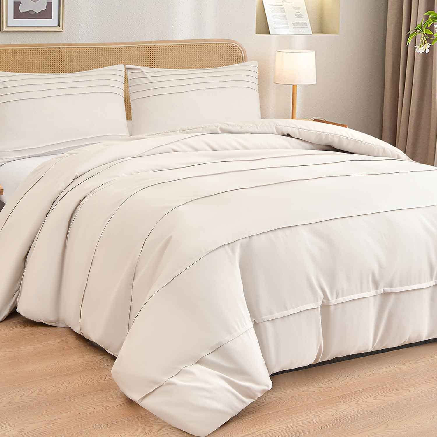Faincy Beige King Size Comforter Set, Boho Pleated Striped Reversible Down Alternative Bed Sets - 104 x 90 3PC Soft Microfiber Duvet Farmhouse Bedding in a Bag for Women Men, Cream