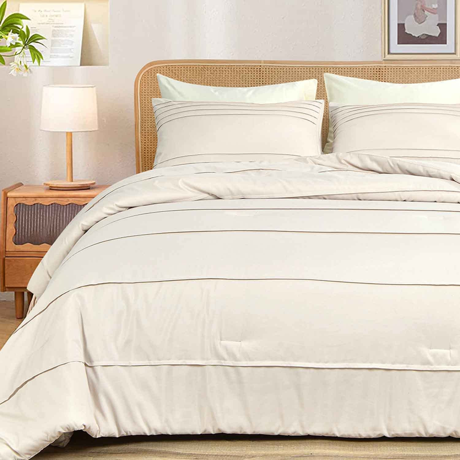 Faincy Beige King Size Comforter Set, Boho Pleated Striped Reversible Down Alternative Bed Sets - 104 x 90 3PC Soft Microfiber Duvet Farmhouse Bedding in a Bag for Women Men, Cream