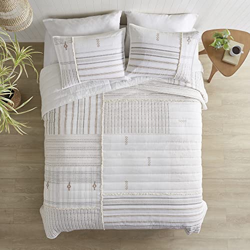 INK+IVY Salar Cotton Quilt Set - Stripe Patchwork Design with Fringe Trim Accent, Prewashed Coverlet, All Season, Breathable and Lightweight Cover, Cozy Summer Blanket, King/Cal King Natural 3 Piece