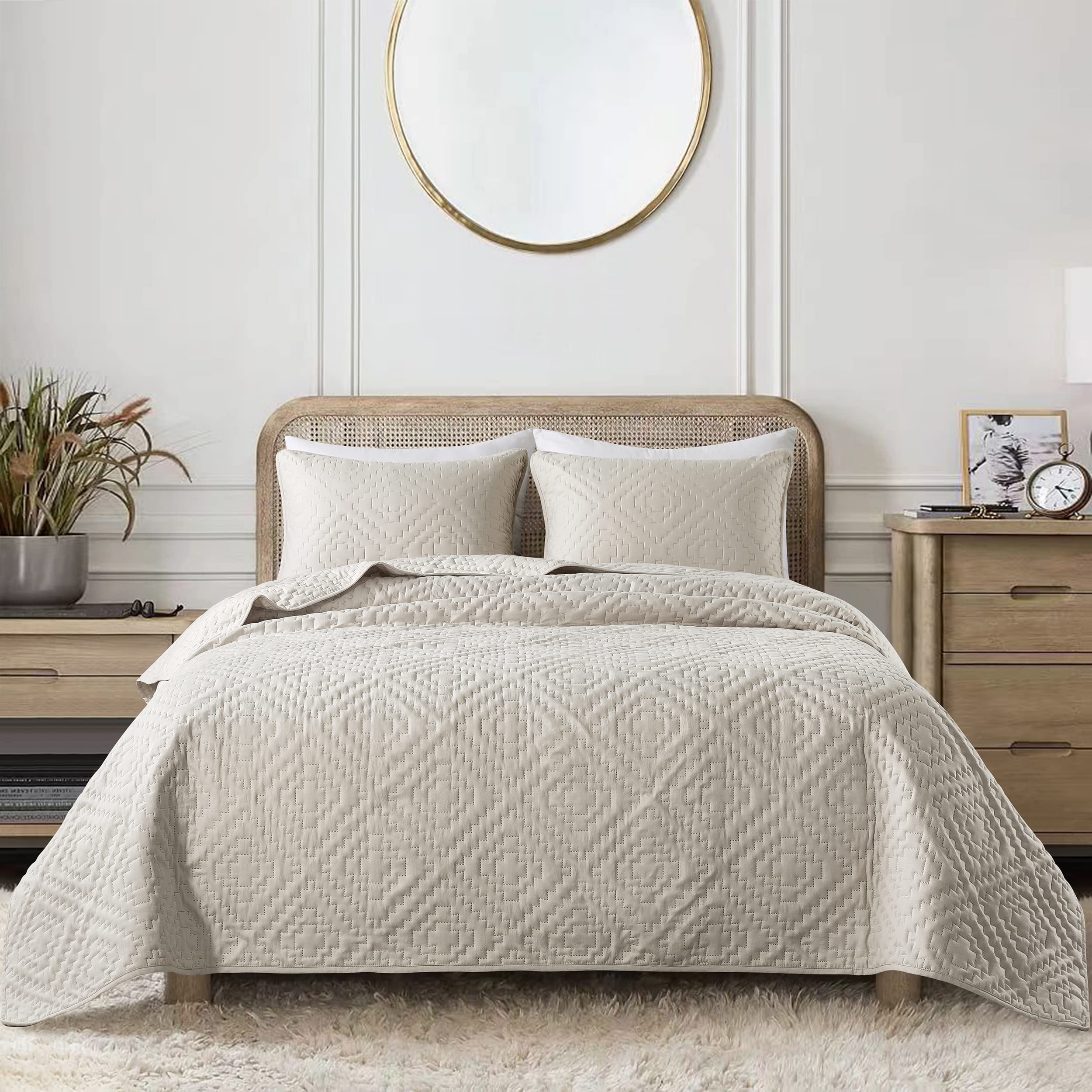 R.SHARE Beige Cream Tan King Size Quilt Bedding Sets with Pillow Shams, Boho Lightweight Soft Bedspread Coverlet, Quilted Blanket Thin Comforter Bed Cover for All Season, 3 Pieces, 104x90 inches