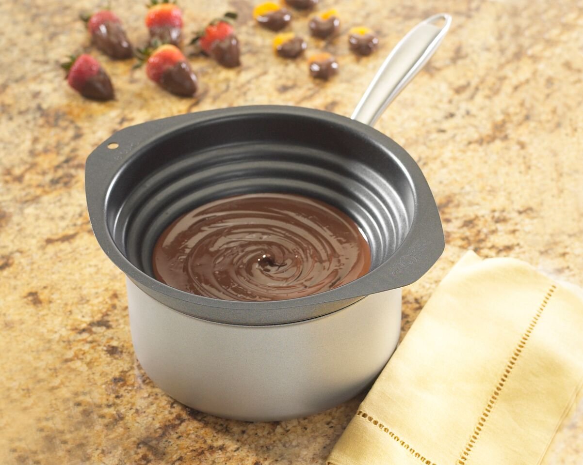 Nordic Ware Universal 8 Cup Double Boiler Fits 2 to 4 Quart Sauce Pans