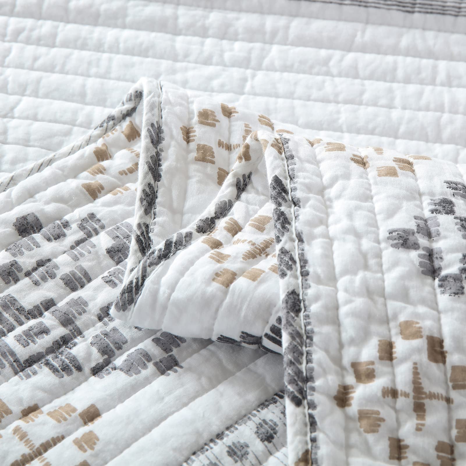 SahSahCasa Quilt King Size, Set, 100% Cotton Boho Quilt, Bedding Set Bedspreads, Bohemian Reversible Lightweight Striped Quilts Bedspread for All Season, White/Grey, 3 Pieces