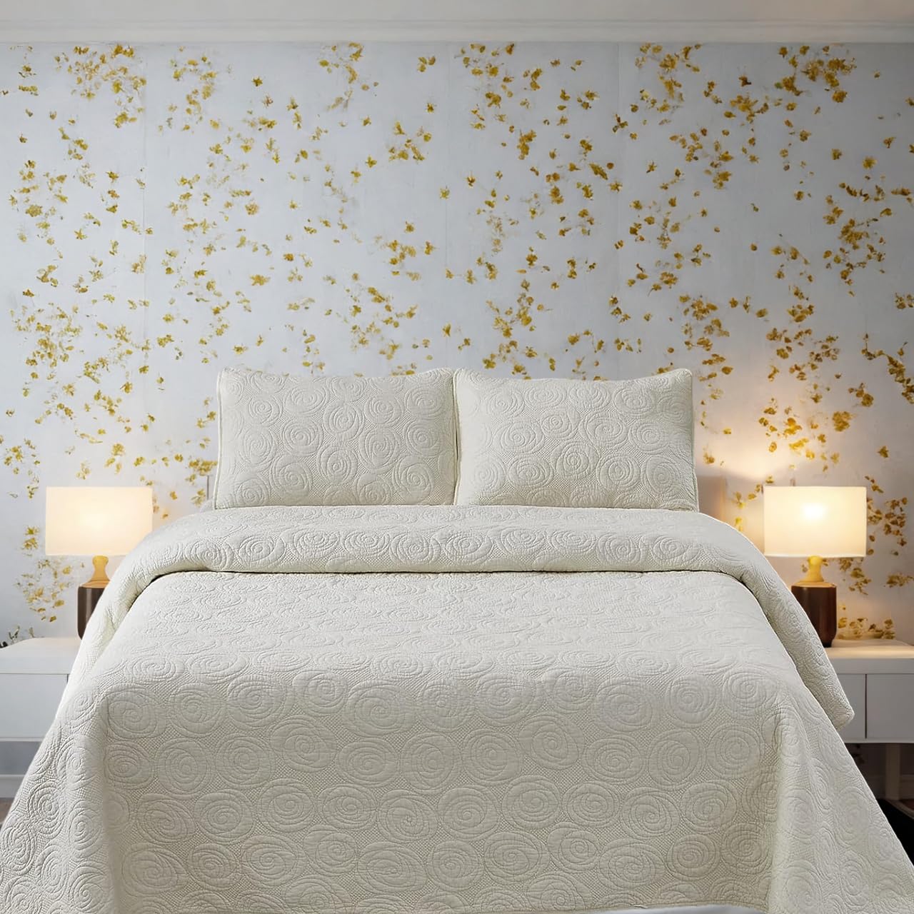 Brandream Cream White Quilt Set King Size Cotton Romantic Cream White Rose Matelasse Bedding Lightweight Quilted Comforter Set 3-Piece