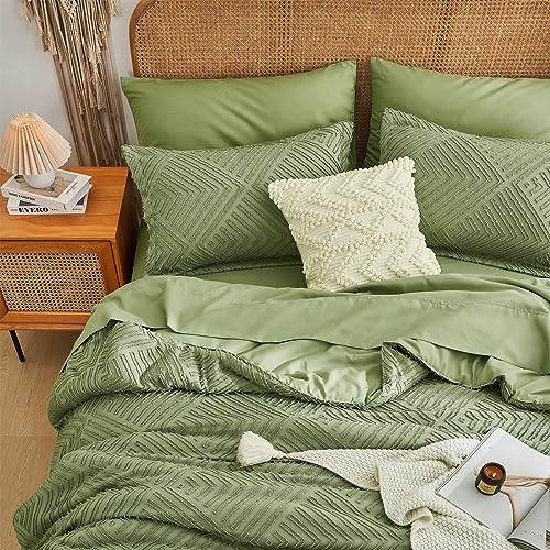 WURUIBO Green Queen Comforter Set 7 Piece Bed in a Bag,Tufted Shabby Chic Boho Bedding Comforter Sets,Soft Microfiber Textured Complete Bedding Set for All Season (Green,Queen)