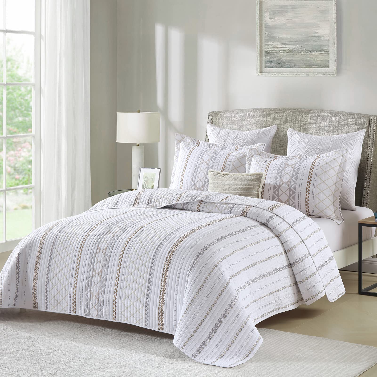 PERHOM 100% Cotton Quilt Queen Size - 3 Pieces Boho Striped Lightweight Soft Breathable Beige Gray White Bedding Set with 2 Shams, Bohemian Pattern Printed Bedspread/Coverlet/Comforter for All Season