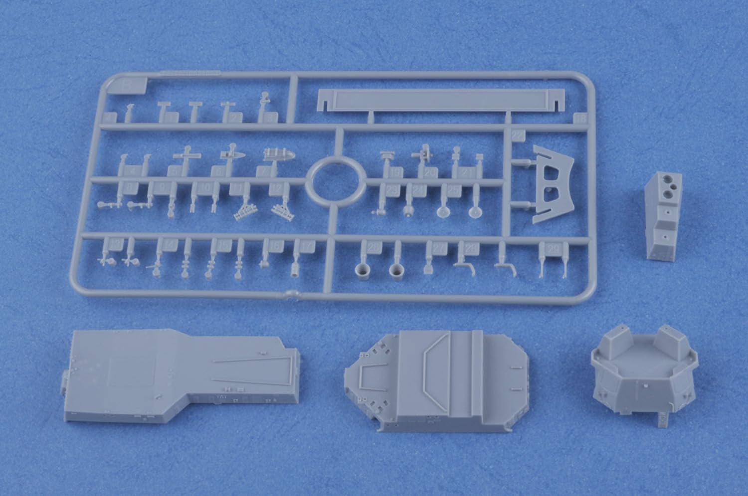 Hobby Boss USS Forrest Sherman DDG-98 Model Kit