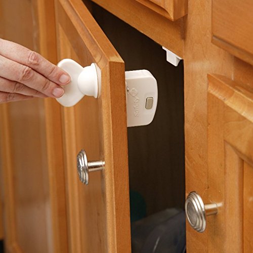 Safety 1st Magnetic Locking System (1 Key and 8 Locks)