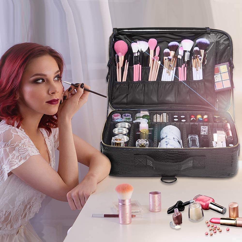 gzcz Large Makeup Train Case Professional 16" Travel Makeup Cosmetic Bag Organizer Portable PU Leather Makeup Storage Case Artist Box with Adiustable Dividers & Strap (L-Crocodile Pattern)