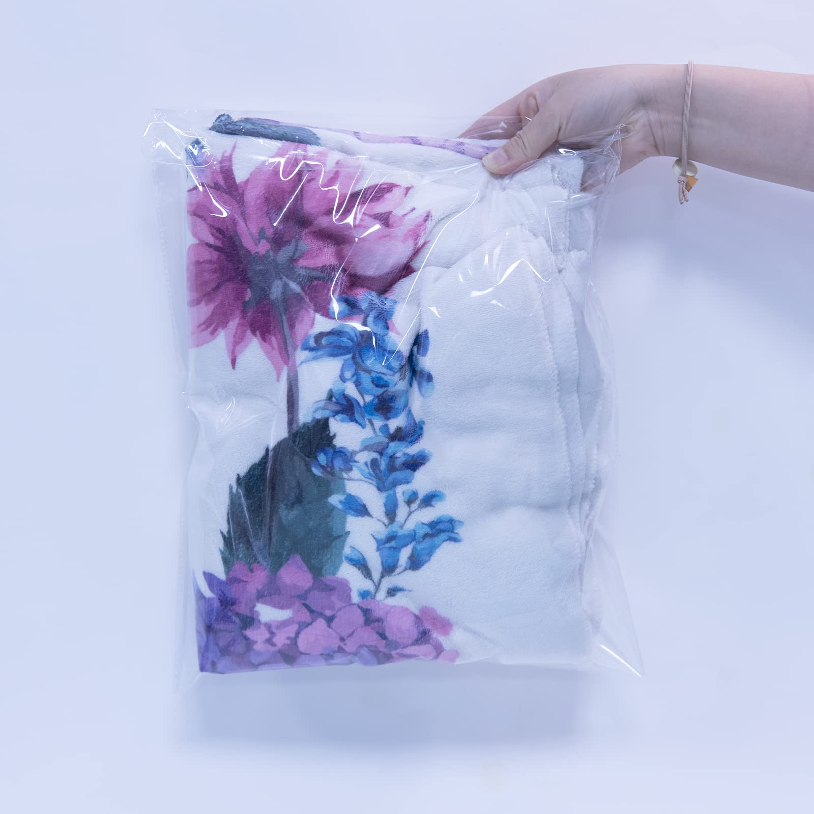 iMailer 200 Count - 12" x 15" Self Seal Clear Cello Cellophane Resealable Plastic Poly Bags for Clothing, T-Shirts, Pants