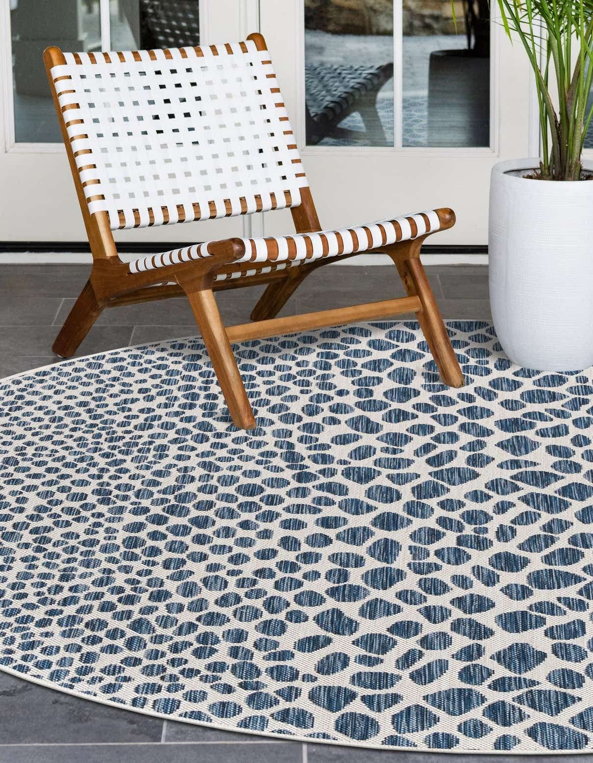 Unique Loom Outdoor Collection Area Rug - Cape Town (7' 10" Round, Blue/ Olive)