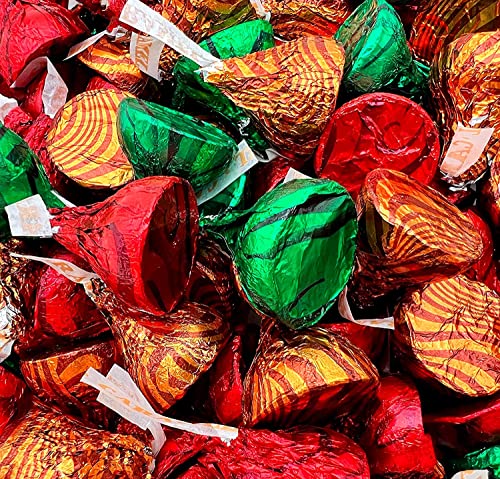 Hershey's Kisses Caramel Milk Chocolate Mix Gold, Green, Red Foil - 2 lbs Pounds Sealed in a Tundras Bag