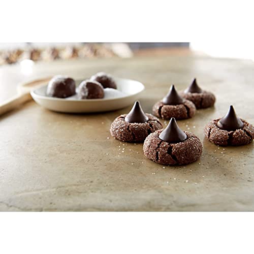 HERSHEY'S KISSES SPECIAL DARK Mildly Sweet Chocolate Candy, Individually Wrapped, Gluten Free, 4.5 oz, Bag