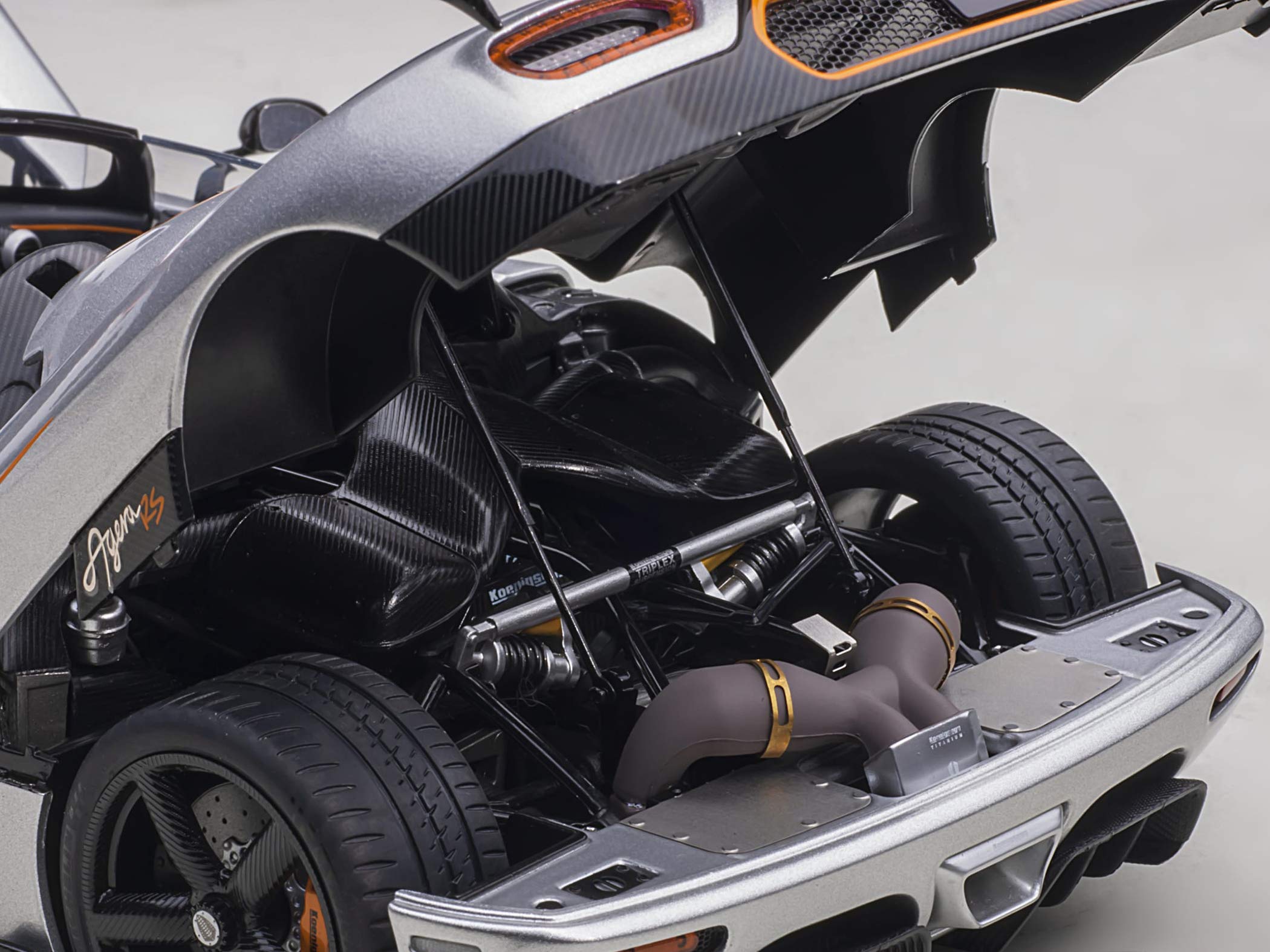 Auto Art Models Koenigsegg Agera RS Moon Silver with Carbon and Orange Accents 1/18 Model Car by Autoart 79024