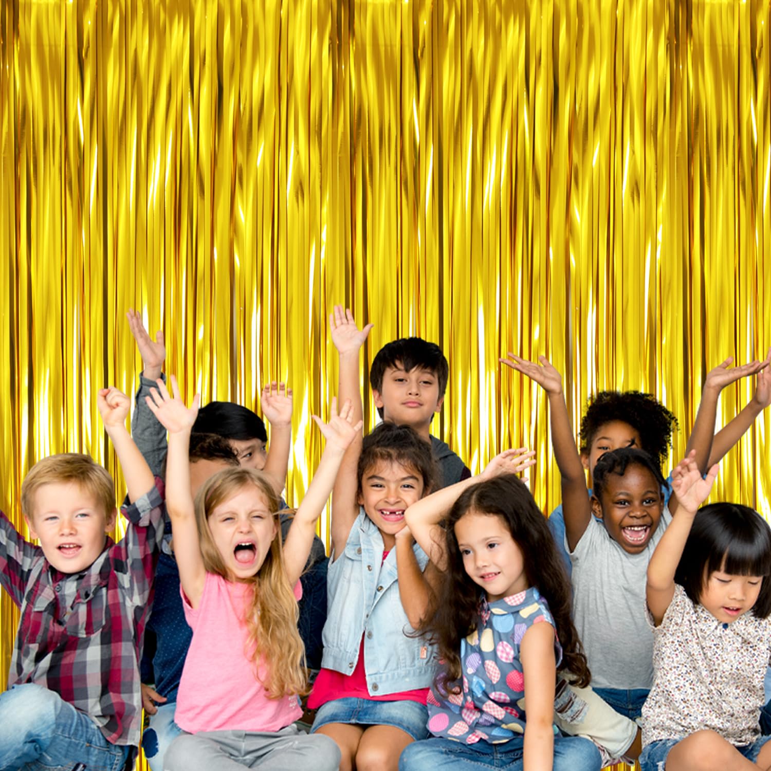 GOER 3.2 ft x 9.8 ft Metallic Tinsel Foil Fringe Curtains for Party Photo Backdrop Wedding Decor (1 Pack, Gold)