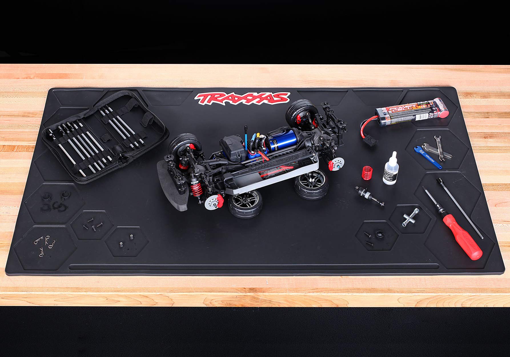 Traxxas 3426 - Pit Mat, Rubber, 36x20x0.25