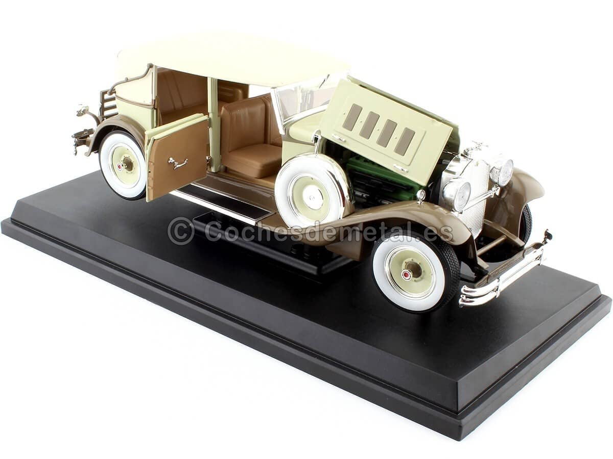 1930 Packard Brewster Tan and Coffee Brown 1/18 Diecast Model Car by Signature Models 18103