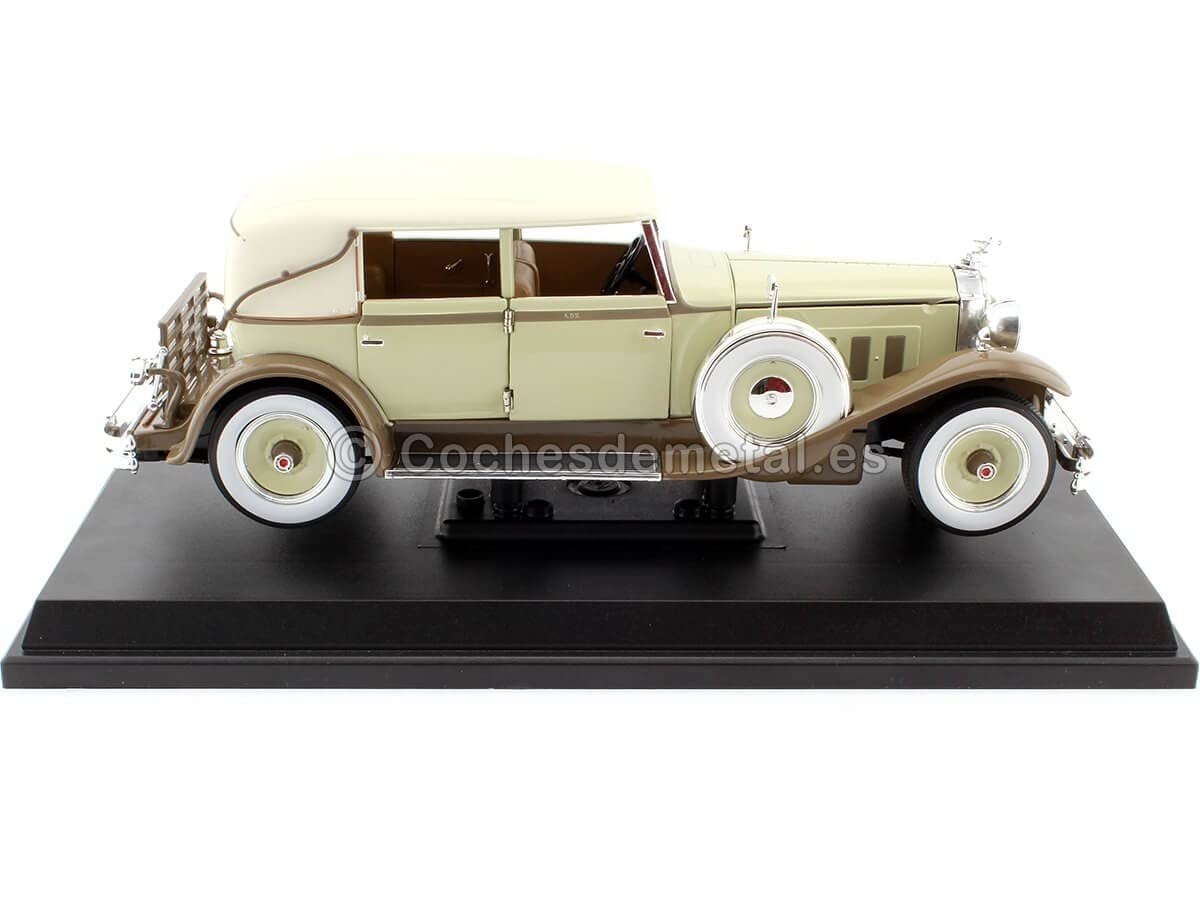 1930 Packard Brewster Tan and Coffee Brown 1/18 Diecast Model Car by Signature Models 18103