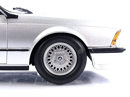 Minichamps 1982 635 CSi Silver Metallic 1/18 Diecast Model Car 155028107