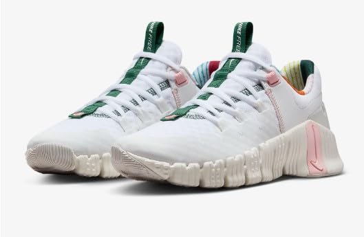 Nike Free Metcon 5 Women's Workout Shoes (White/Sail/Fir/Pink Bloom FN8920-161, US Footwear Size System, Adult, Women, Numeric, Medium, 6)