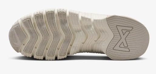 Nike Free Metcon 5 Women's Workout Shoes (White/Sail/Fir/Pink Bloom FN8920-161, US Footwear Size System, Adult, Women, Numeric, Medium, 6)
